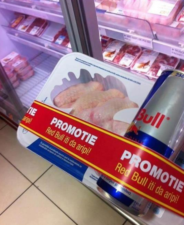 ¡Red Bull te da alas!. Literal