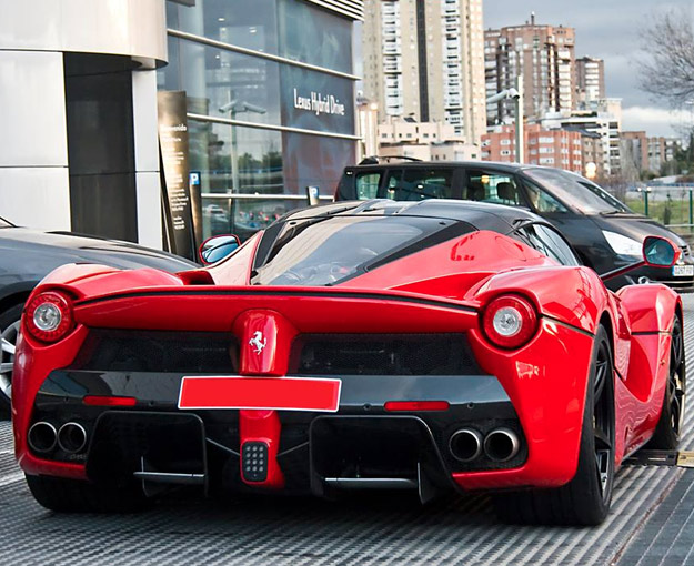 El primer Ferrari LaFerrari ya está en España (fotos)