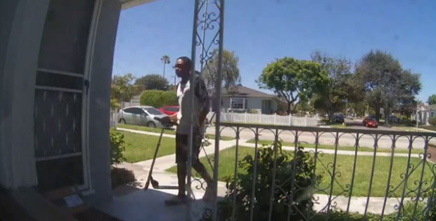 La policía de Los Ángeles busca a un ladrón, de gran parecido al famoso ...