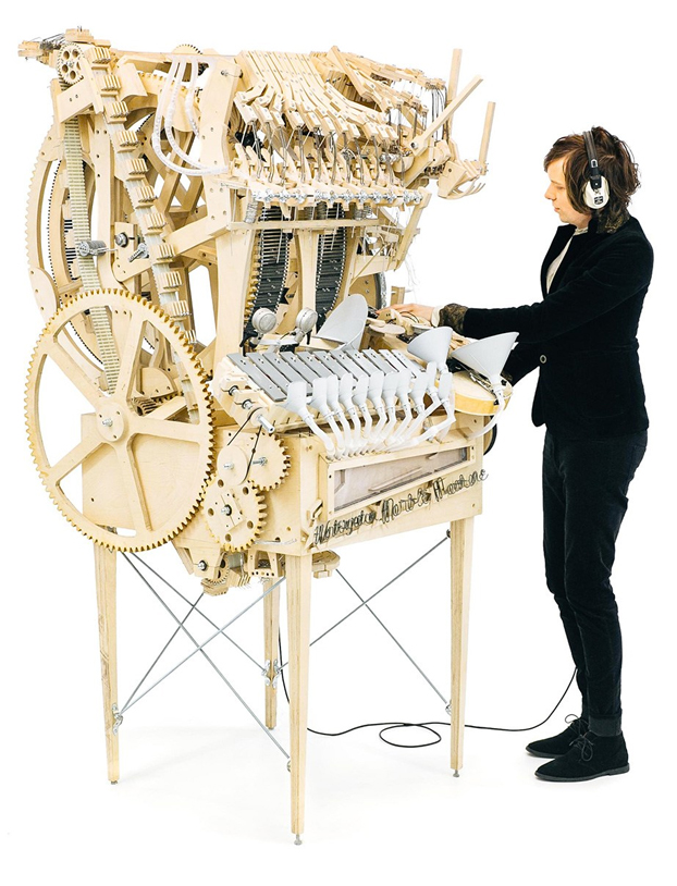 Marble Machine, la máquina musical gigante que utiliza 2.000 canicas ...