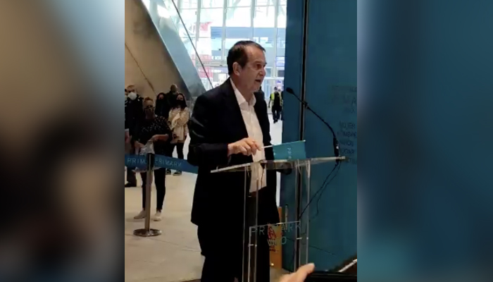 Abel Caballero, alcalde de Vigo, inaugurando el Primark de la ciudad ...